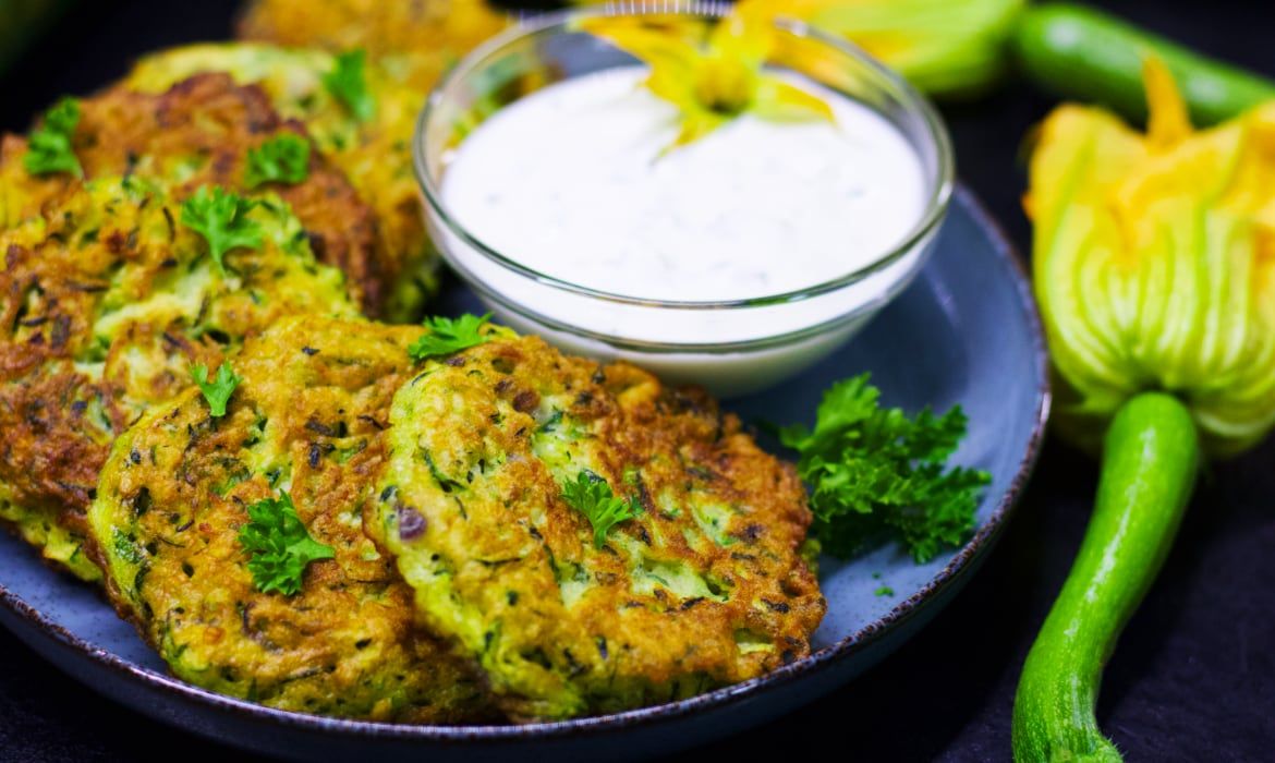 Рецепт: Плескавици од тиквичка со зачини - Eat Well Рецепти